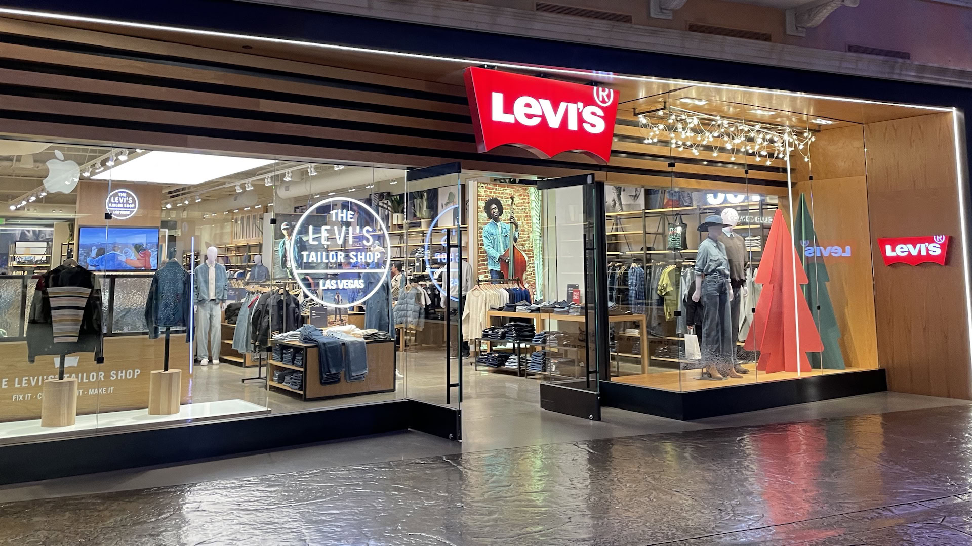 Ratings Agency Upgrades Levi’s as it Projects $6.5B by 2028